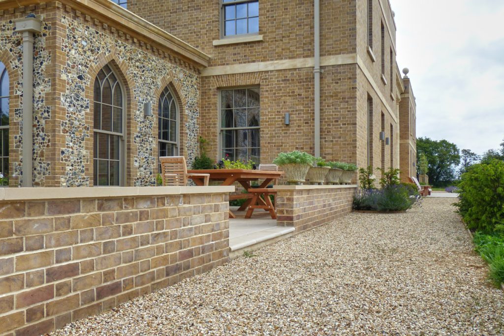 Primrose Weathered – WH Collier